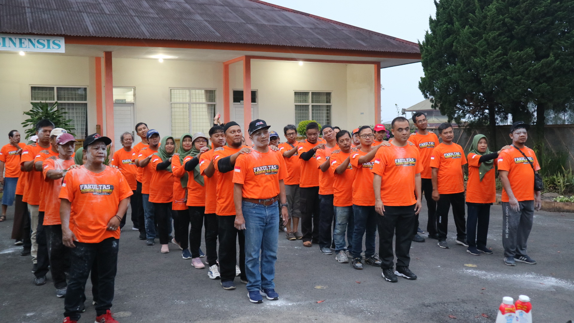 Tendik FEB UNS Ikuti Achievement Motivation Training, FEB adalah ...
