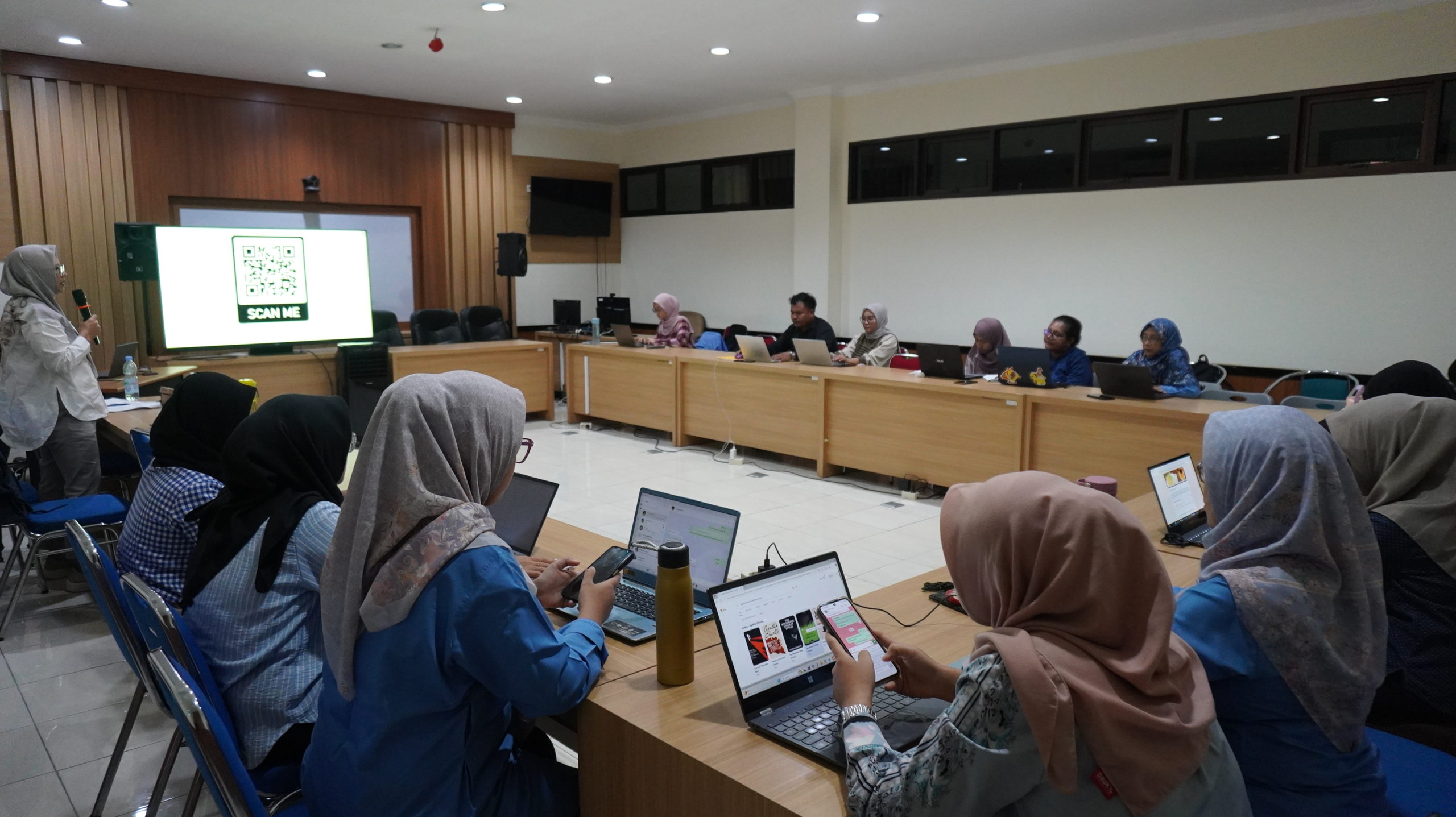 Program Studi Magister Ekonomi dan Studi Pembangunan FEB UNS Gelar ...