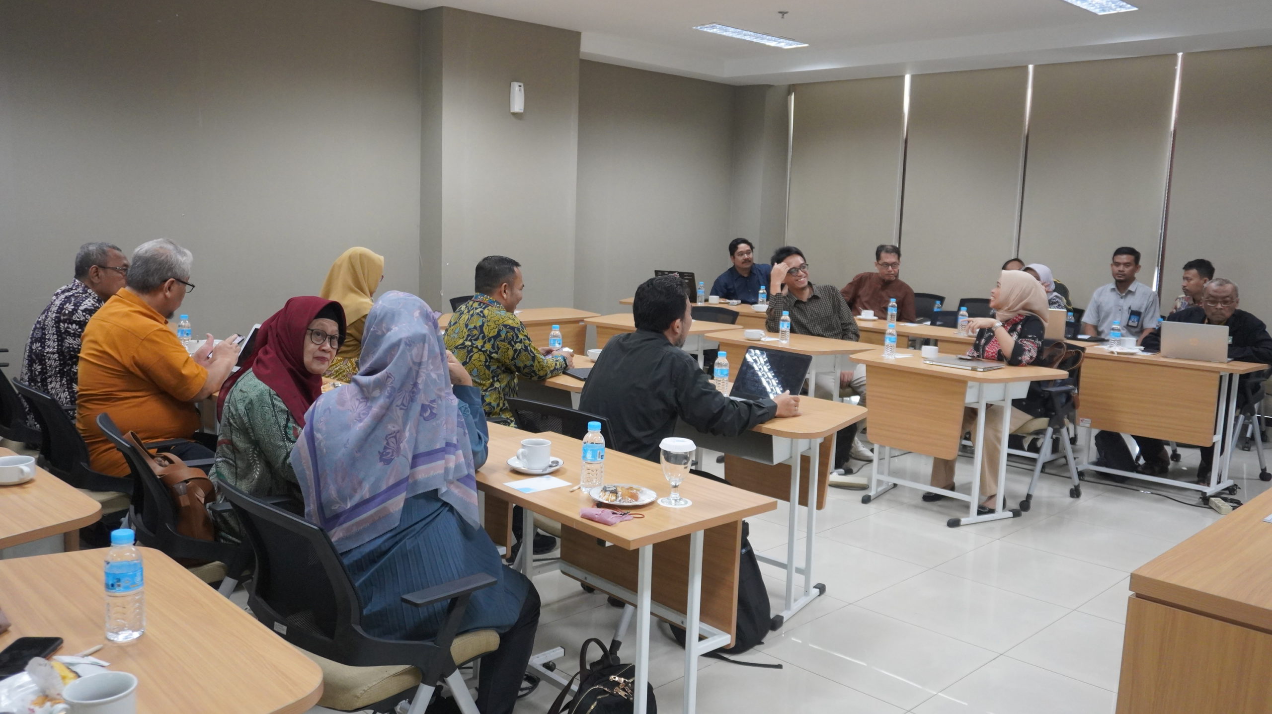 Senat Akademik FEB UNS Bahas Renstra, SOTK, dan Usulan Prodi Baru ...