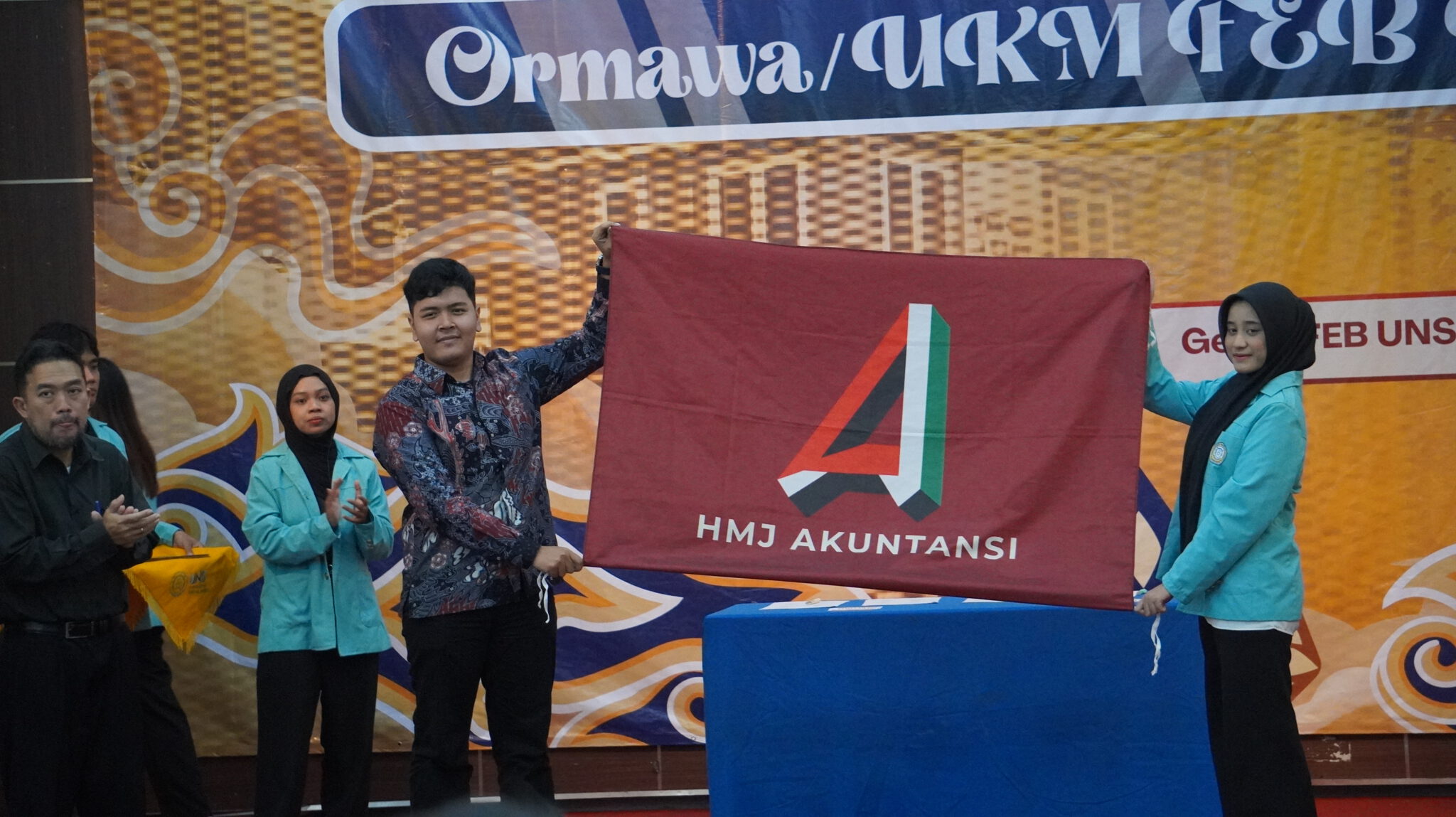 FEB UNS Dean Inaugurates 2026 Leadership Ranks for the Student Activity ...